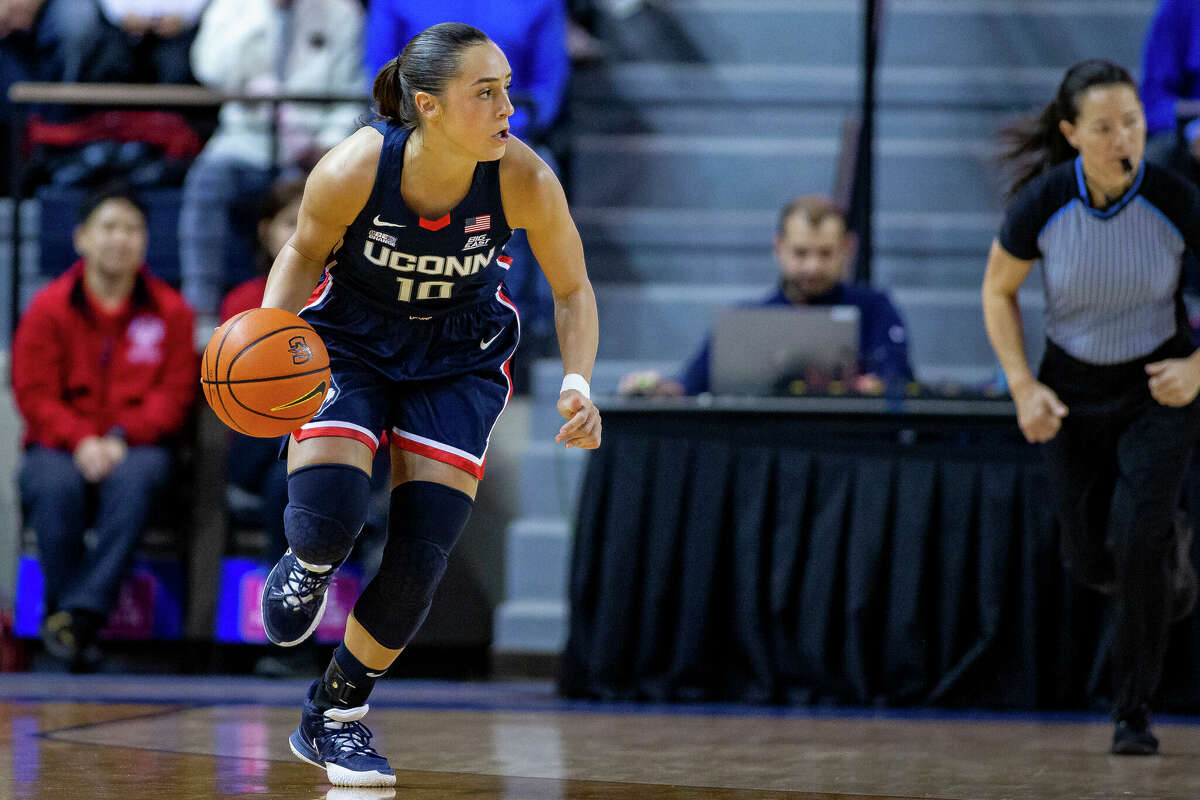 UConn women's basketball runs past No. 21 Creighton
