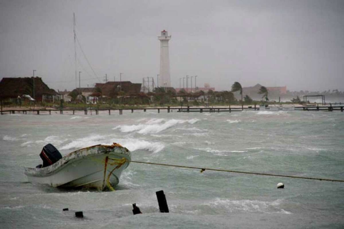 Hurricane Karl hits Mexico