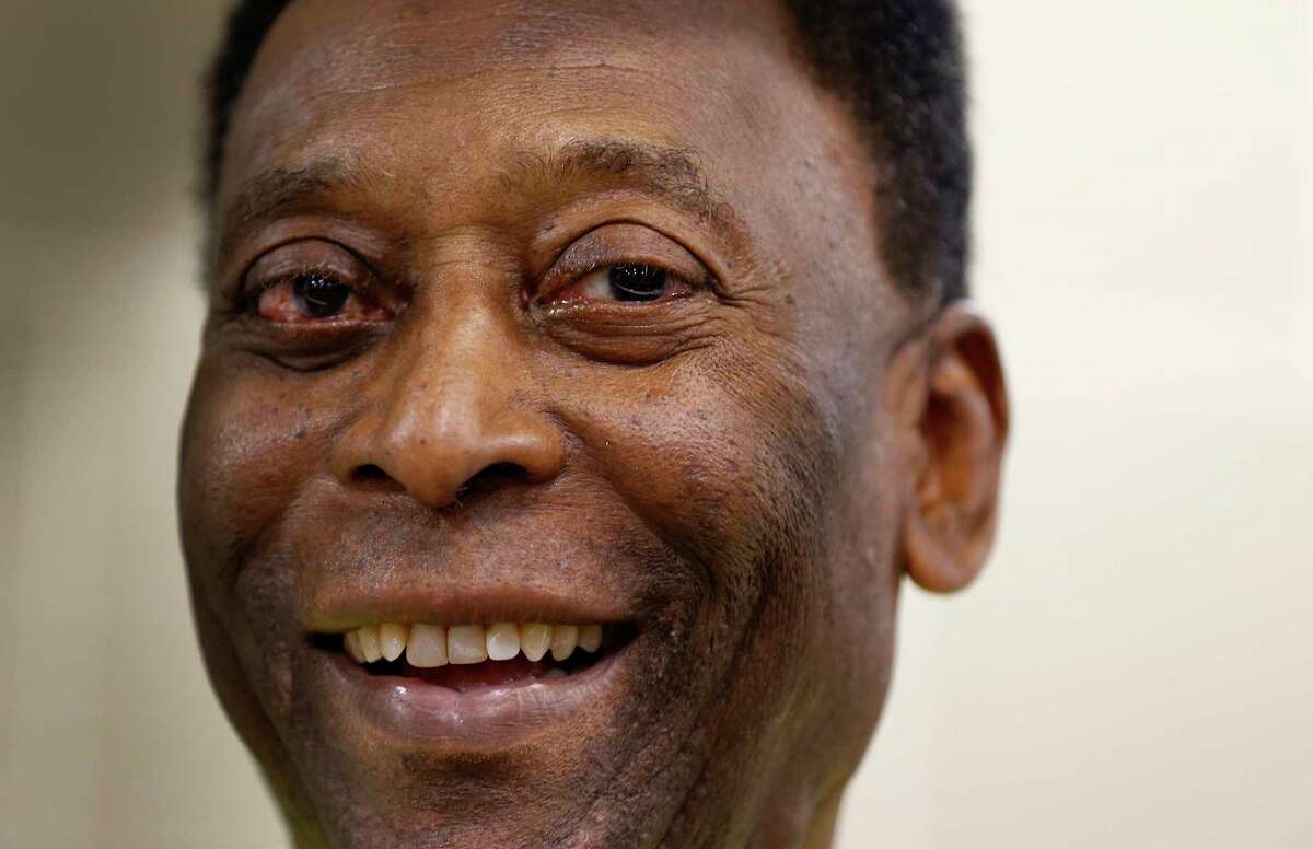 Pelé, Brazil’s mighty king of soccer, dies at 82