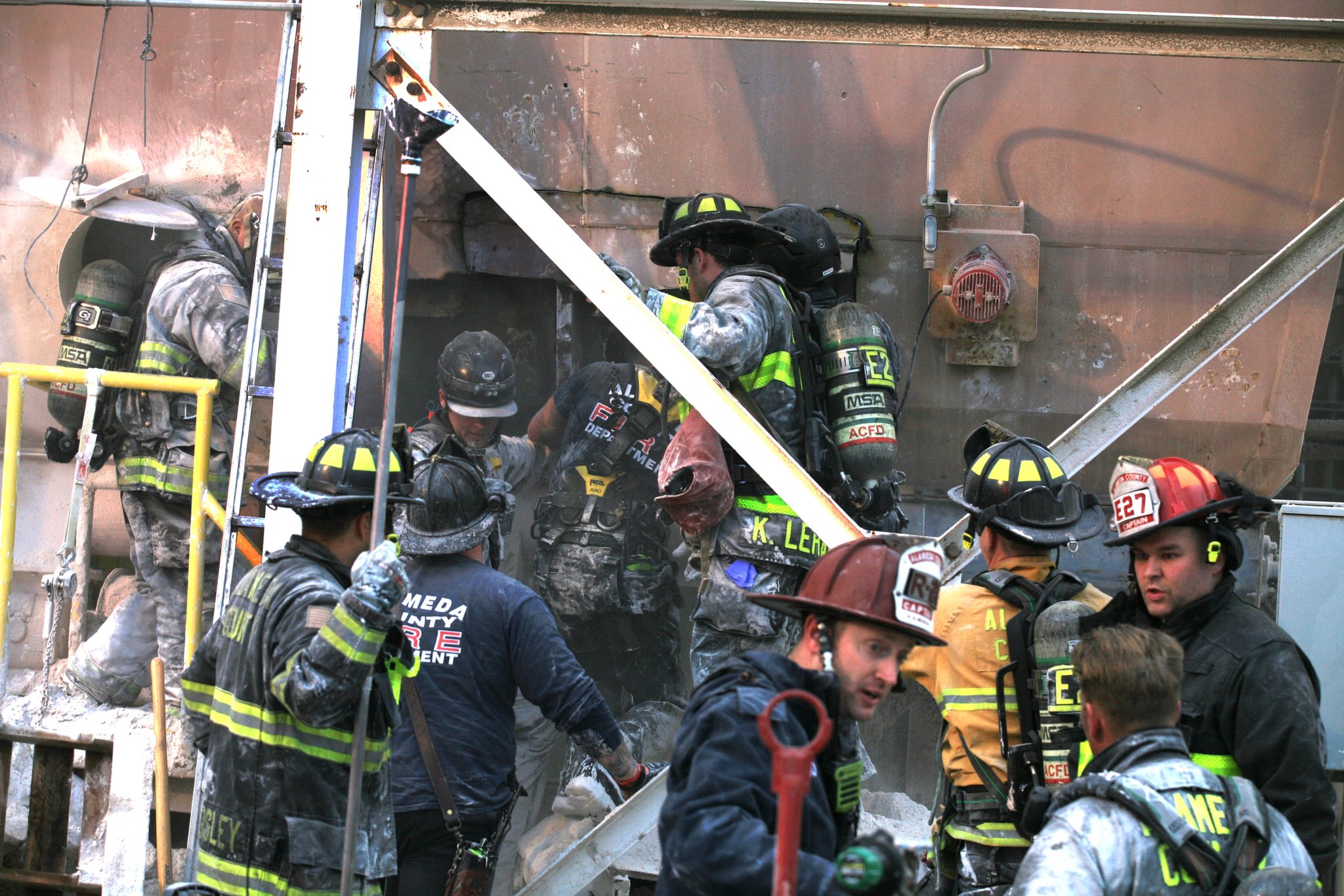 Bay Area worker dies after getting trapped inside 4-story hopper