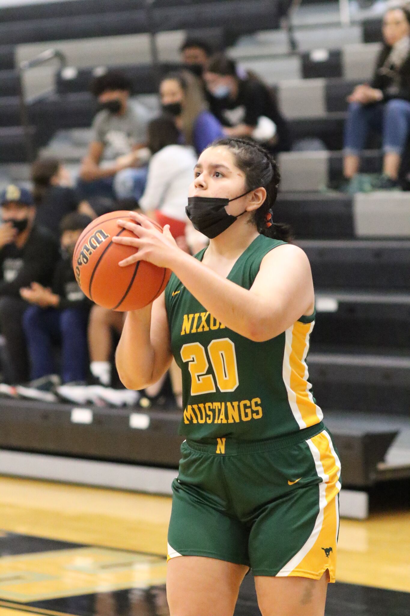 Esparza motivated to help Lady Mustangs succeed