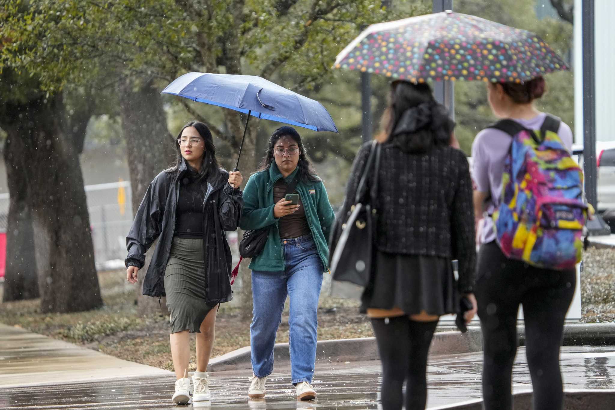 Showers and potential severe weather predicted as a cold front arrives