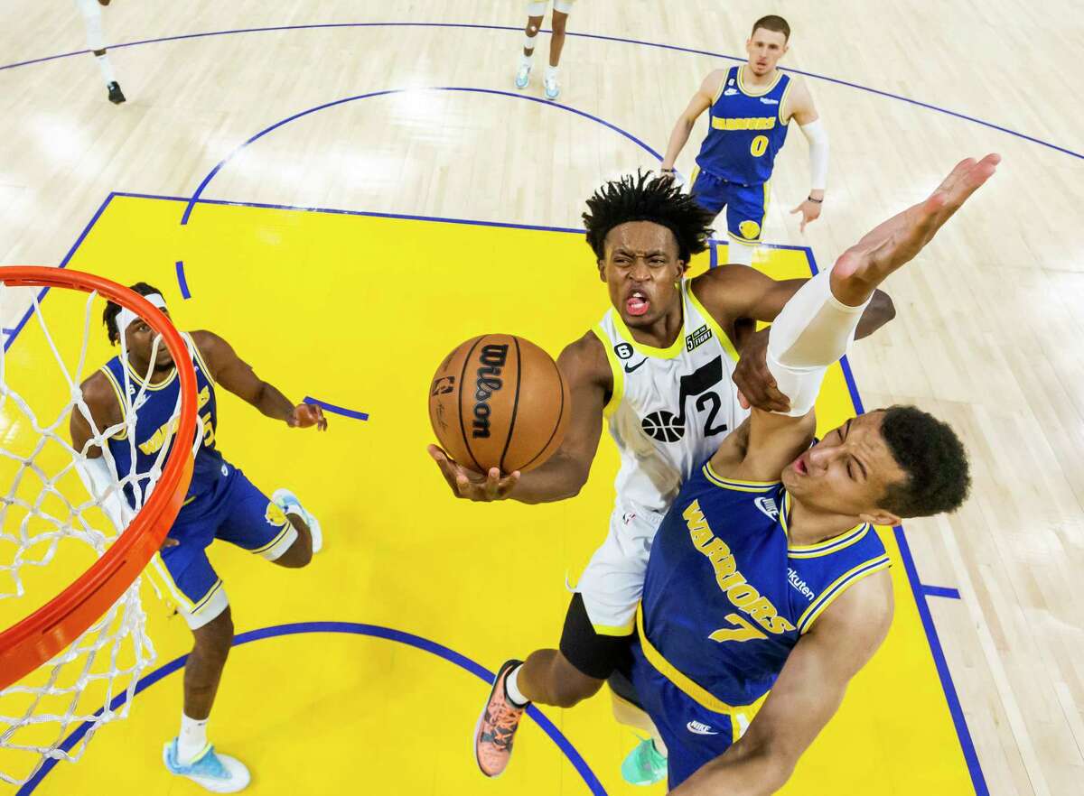 Warriors’ reserves answer the call in 112-107 victory over Utah