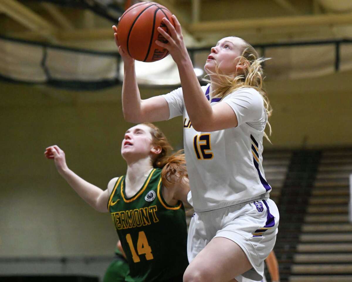 UAlbany women's basketball, healthy at last, starts 1-0 in America East