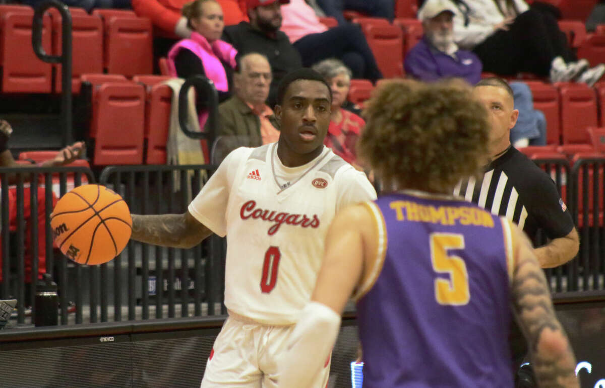 SIUE cruises at home in Ohio Valley Conference opener