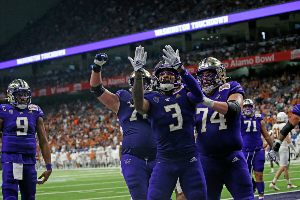 Washington Huskies topple Texas Longhorns in Alamo Bowl