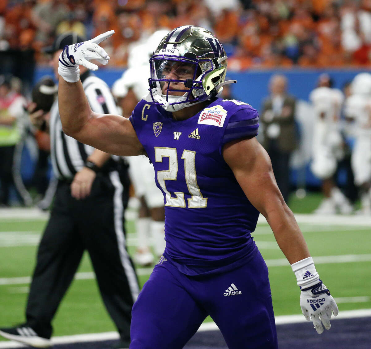 Washington Huskies topple Texas Longhorns in Alamo Bowl