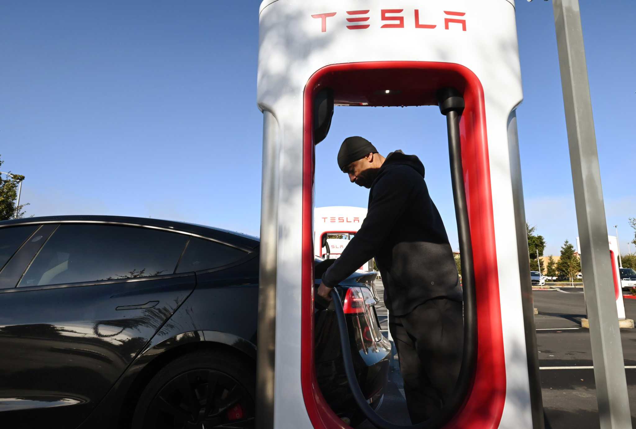 How Tesla’s falling stock price could affect the Bay Area