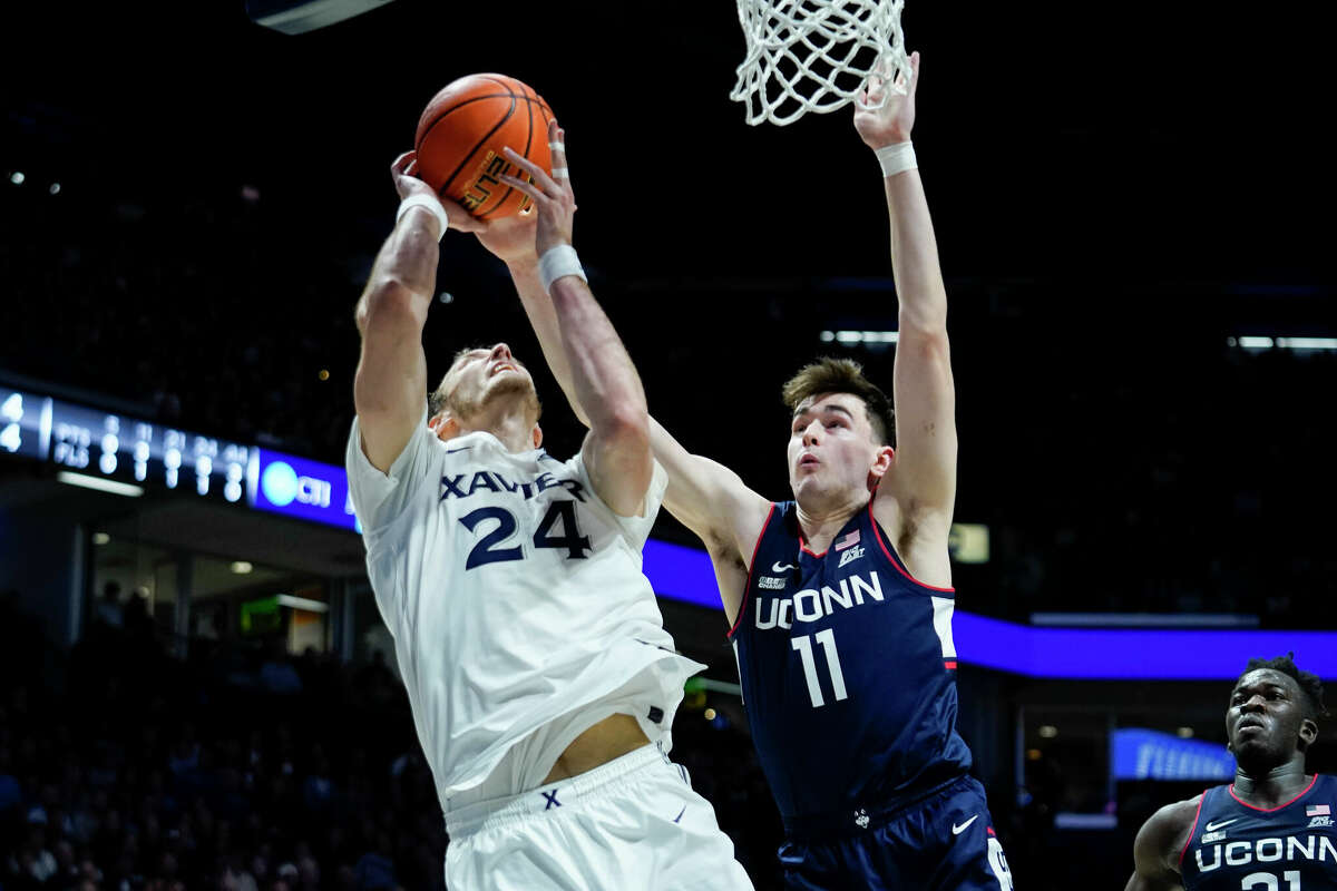 UConn men suffer first loss of season, 83-73 at Xavier