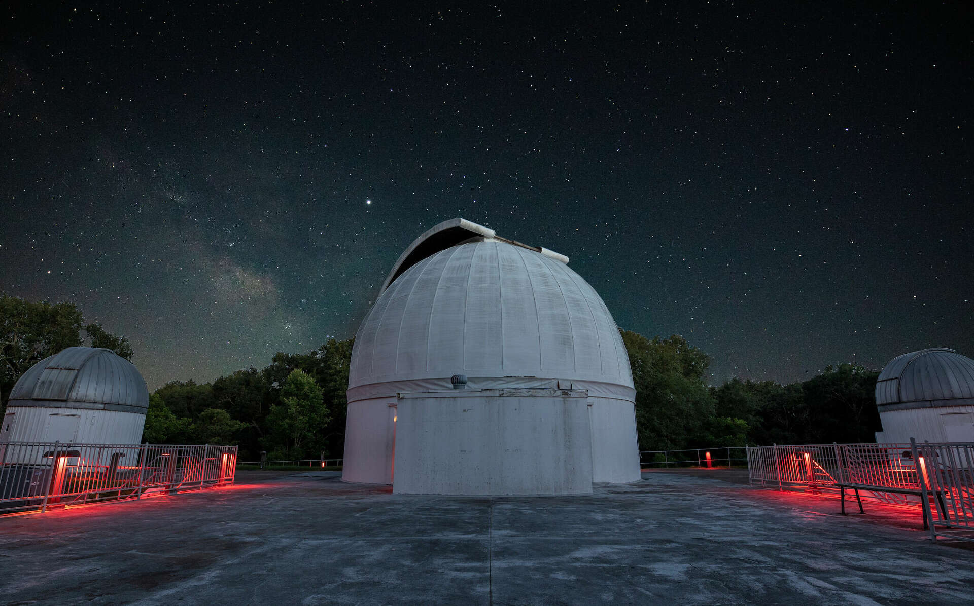A local's guide to visiting Houston's George Observatory