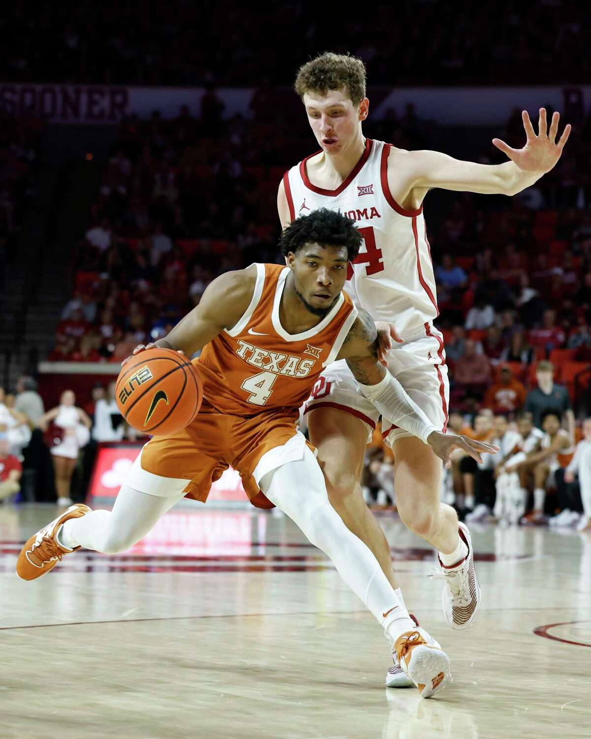 No. 6 Texas Longhorns open Big 12 play with win at Oklahoma
