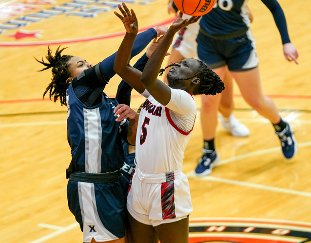 Thatha's double-double lifts SIUE past SEMO