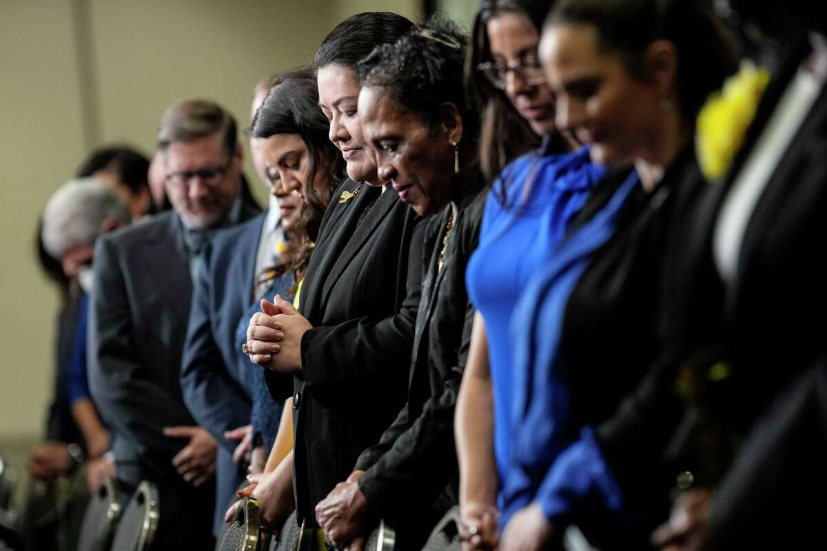 County Judge Lina Hidalgo calls for unity during swearing-in ceremony