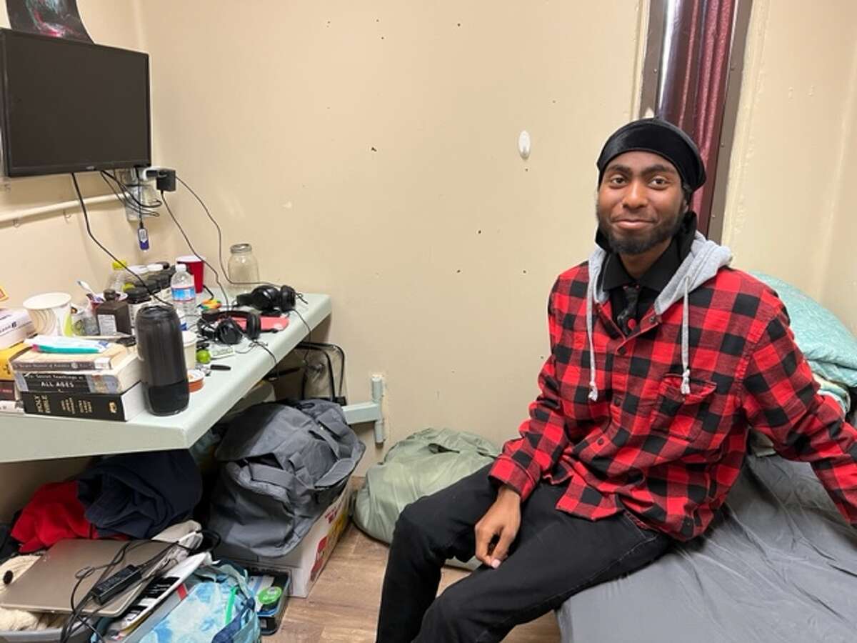 Chess prodigy HVCC student finds haven from homelessness