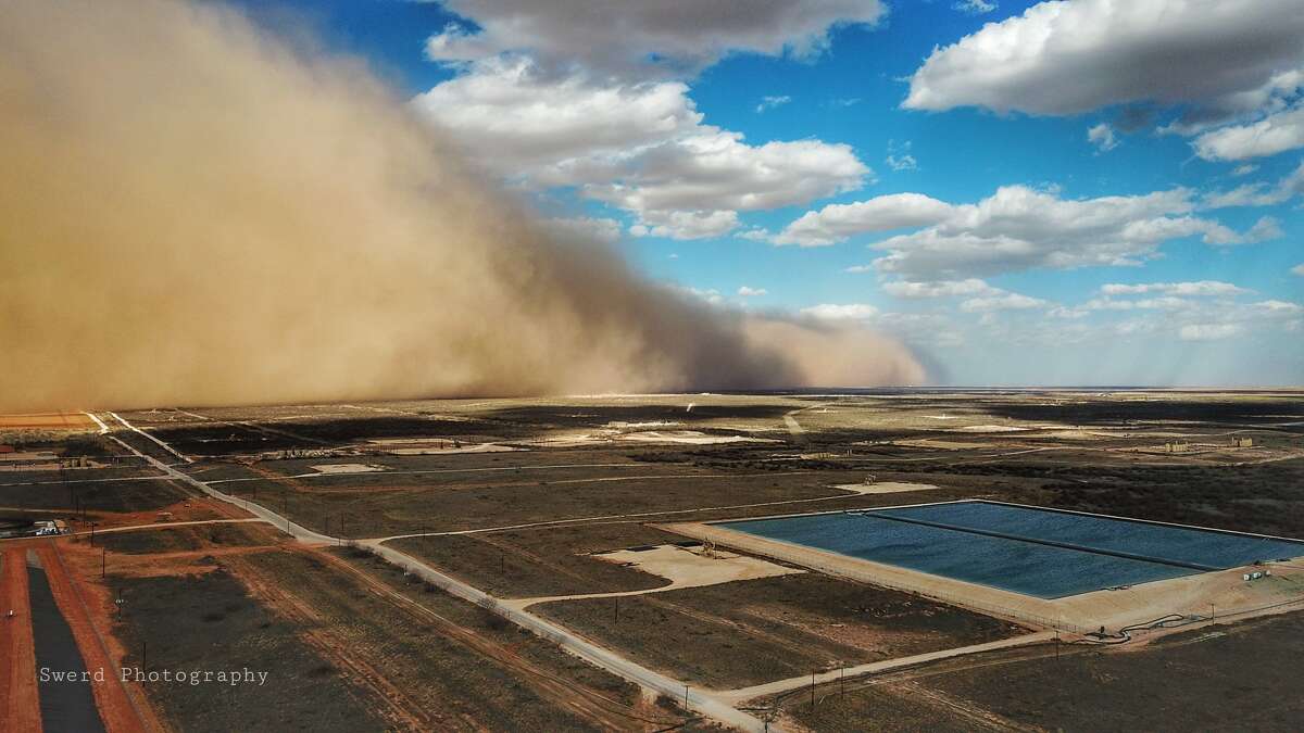 One big haboob (or dust storm) near Howard County