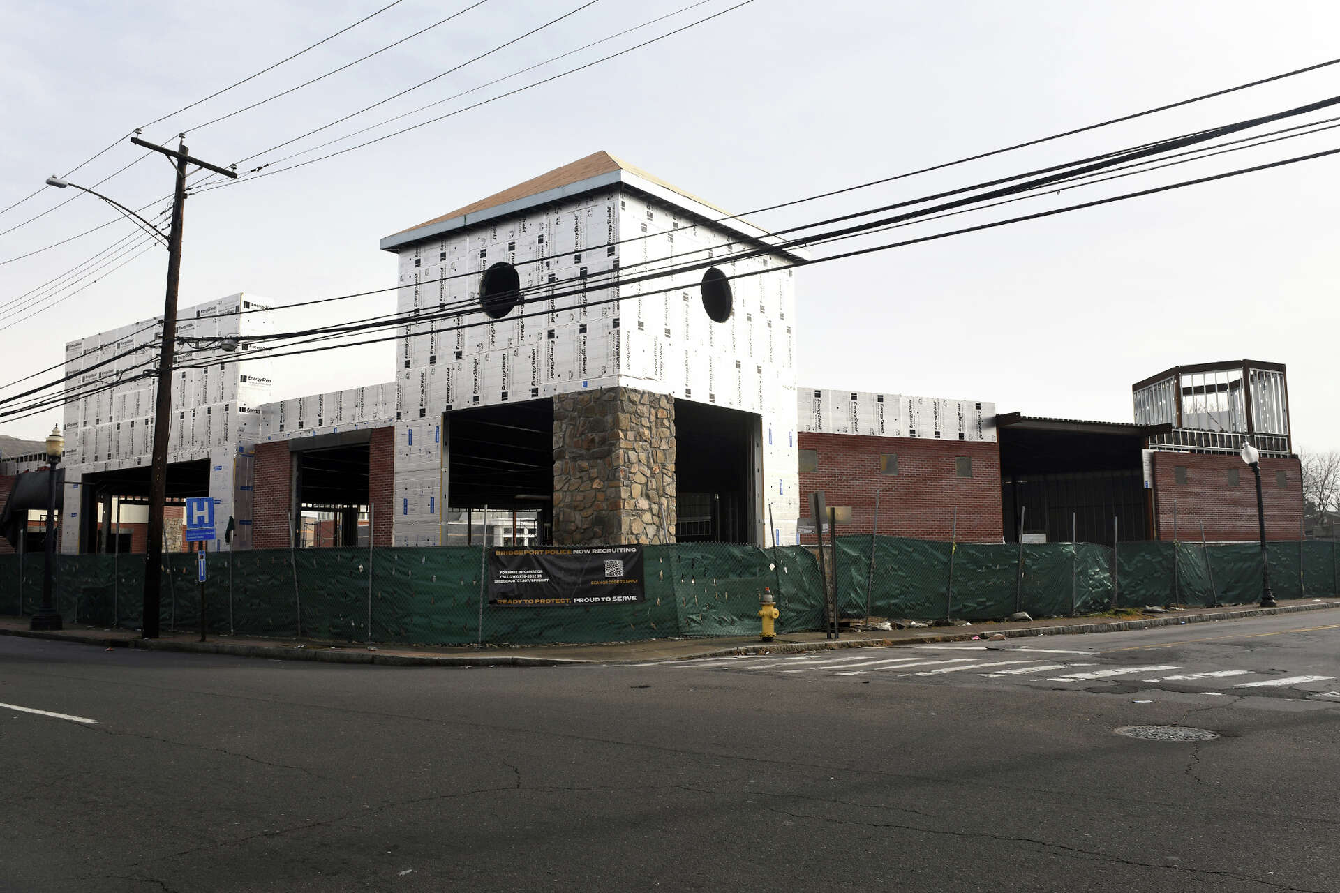 Bridgeport developer aims to have Honey Locust Square open this summer