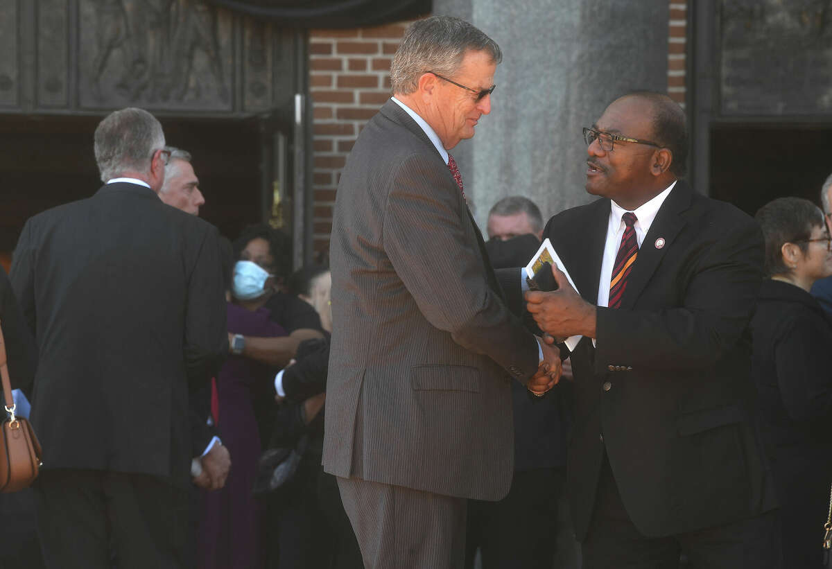 Community pays respects to Federal Judge Thad Heartfield