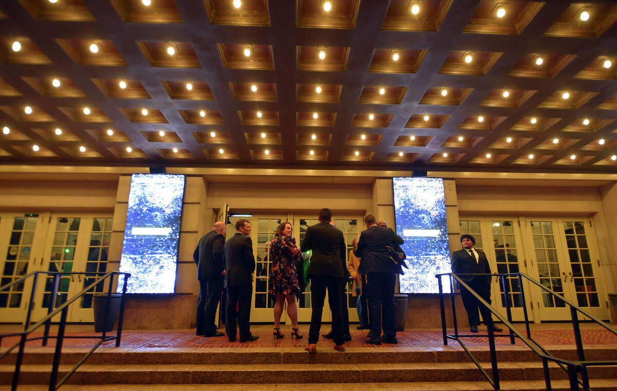 Gov. Ned Lamont's inaugural ball highlighted by Kevin Bacon, dancing