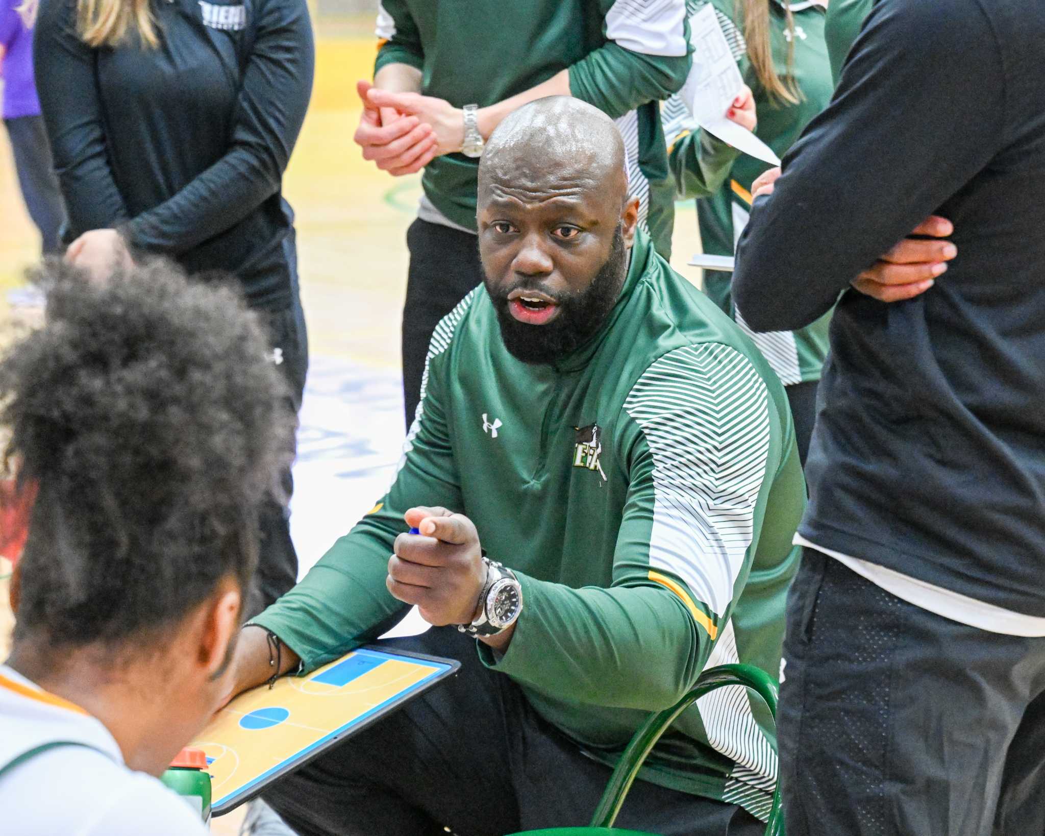 Siena women's basketball wins third straight in Jabir's absence