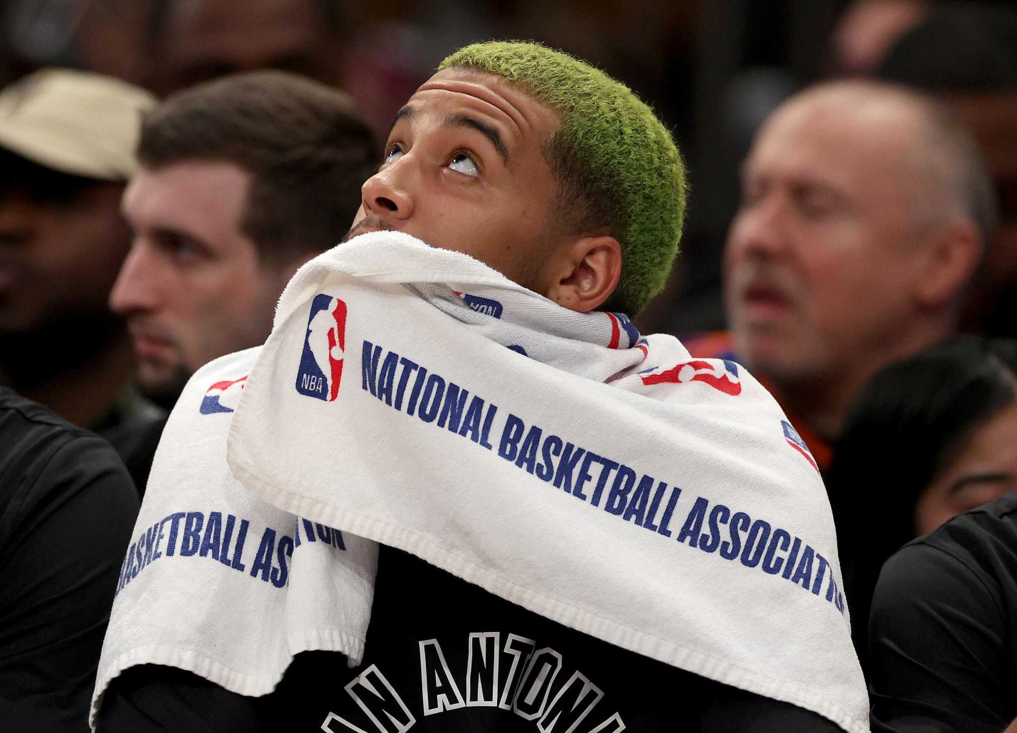 Jeremy Sochan’s audacity cheered on by team after dunk attempt