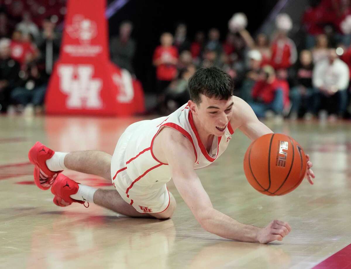 Jarace Walker leads No. 2 Houston past Southern Methodist