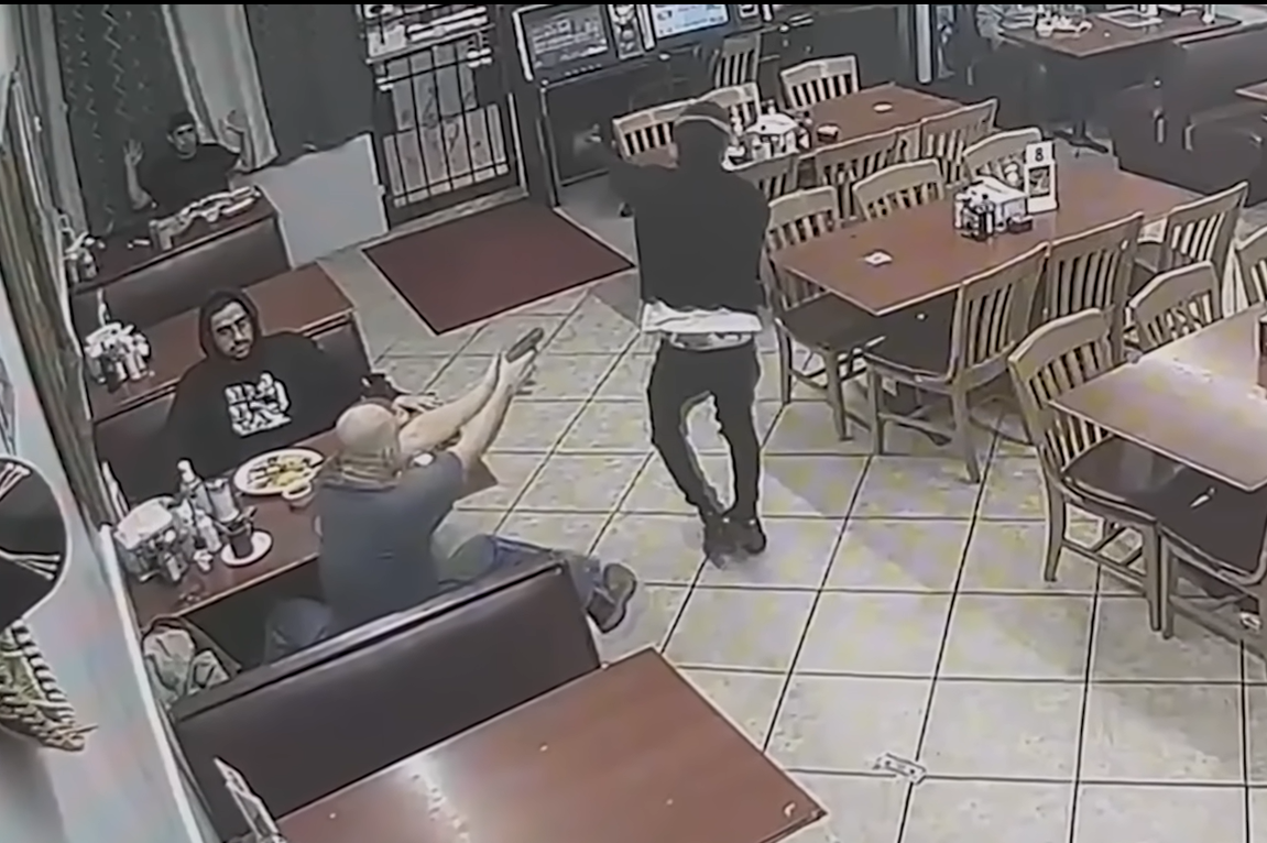 Man who gunned down taqueria robber referred to grand jury