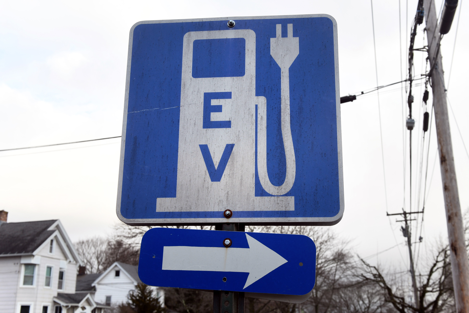 CT approved millions for EVs. Most of it hasn’t been spent