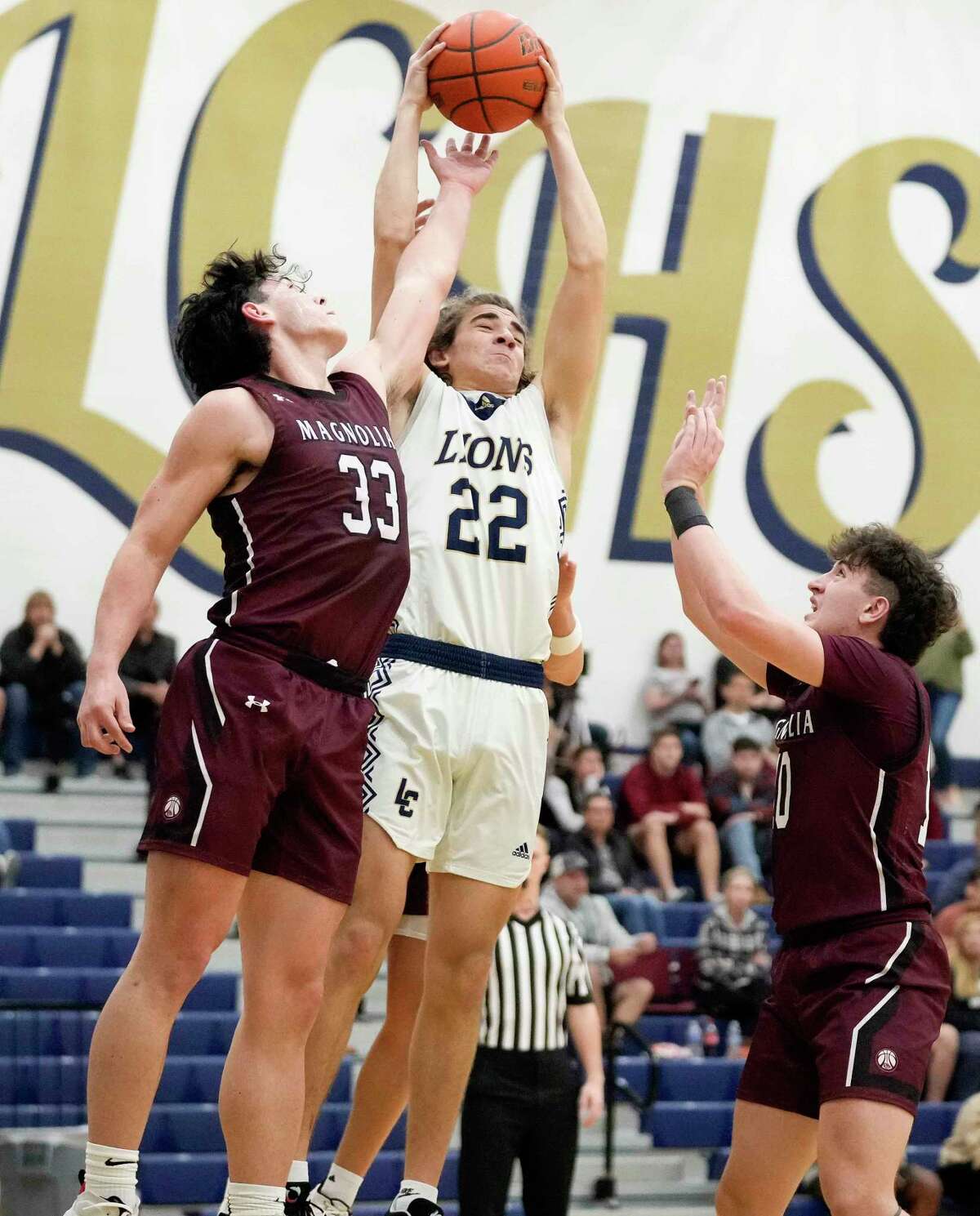 Lake Creek pulls away in second half to defeat Magnolia