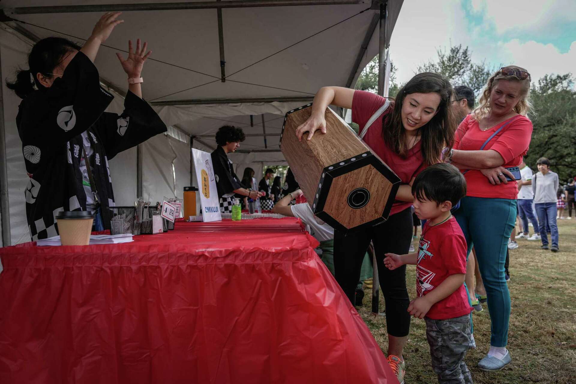 Houston celebrates Japanese New Year at Levy Park