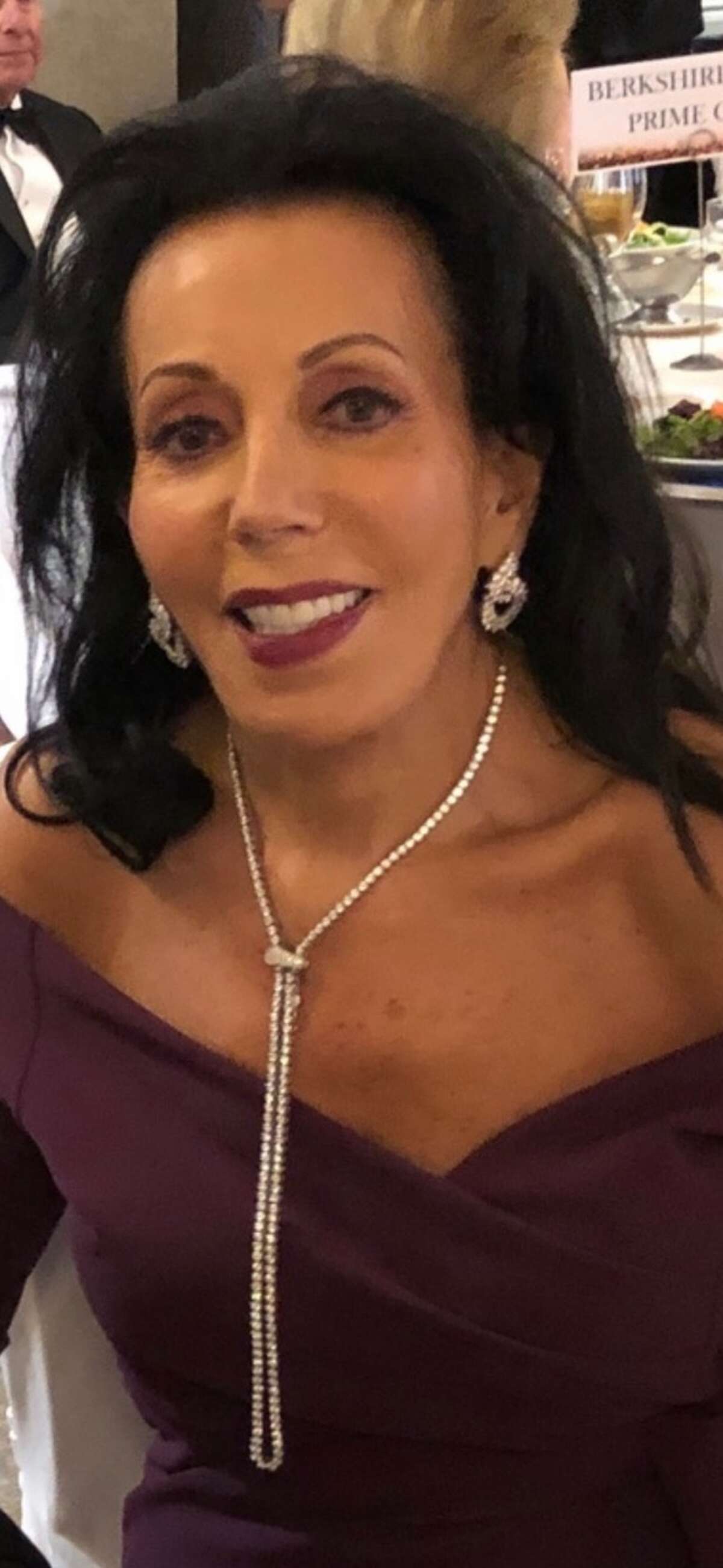 Linda Lia, wife of Capital Region auto magnate, dies at 76