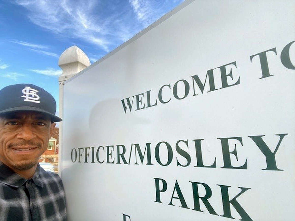 Baseball taught life lessons for Edwardsville graduate Mosley