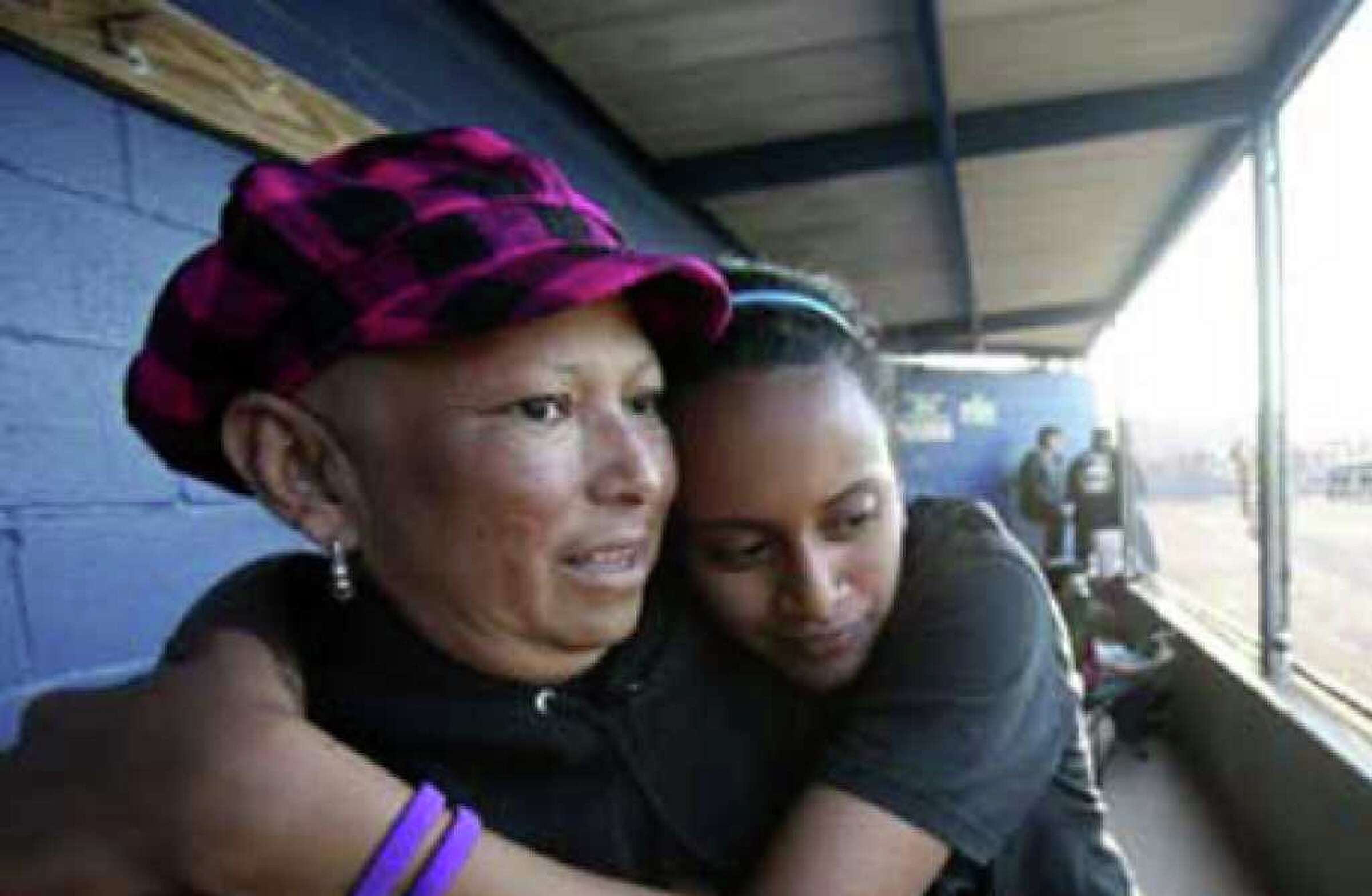 Edison softball coach loses cancer battle