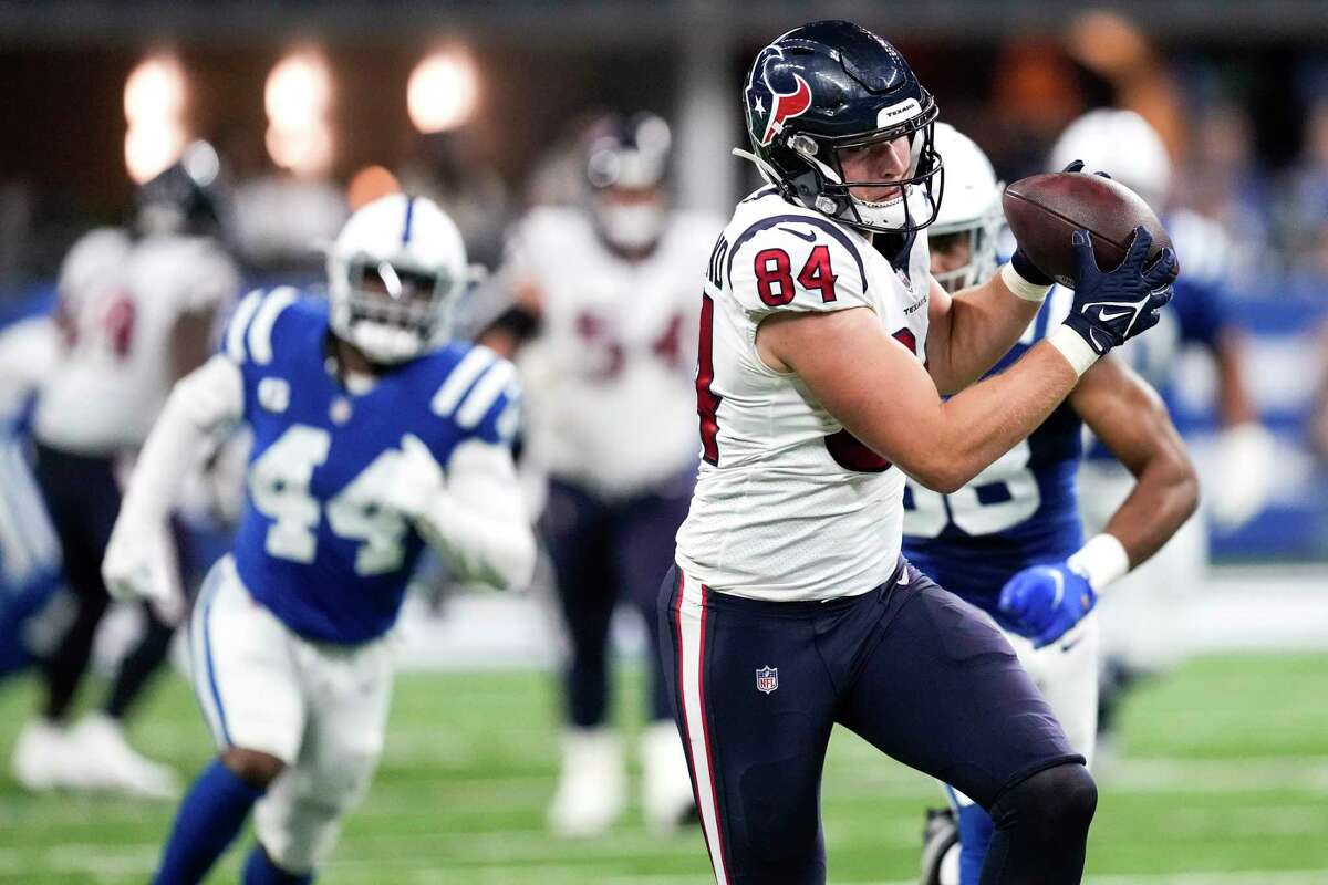 Houston Texans: Win brings loss of top pick, Lovie Smith's job