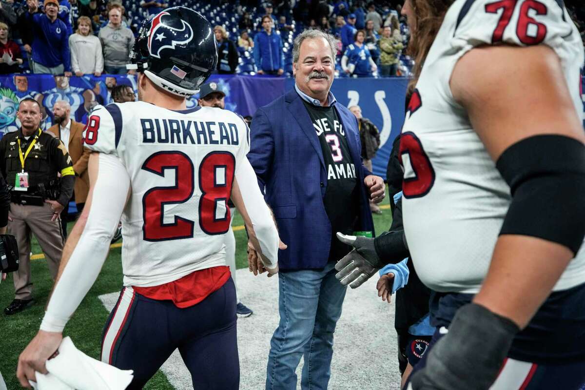 Houston Texans: Win brings loss of top pick, Lovie Smith's job