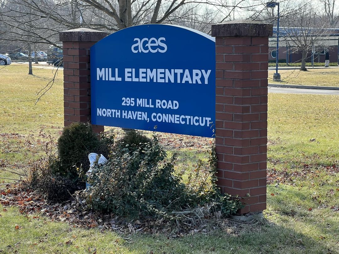 Fire evacuates North Haven elementary school, officials say