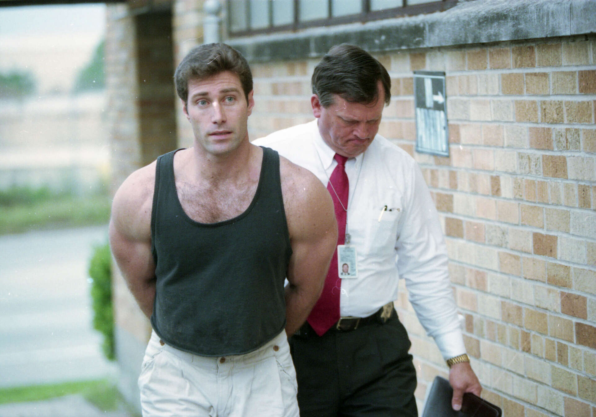 Robert Fratta executed following last-minute legal wrangling in Texas