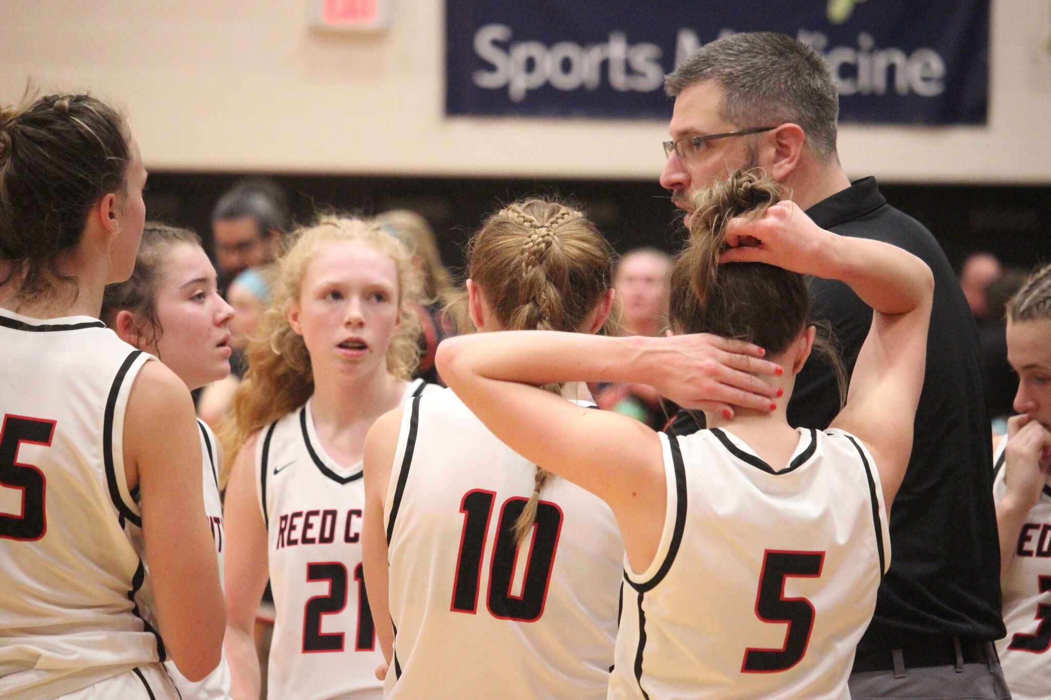 Kyleigh Weck led the Coyotes with 16 points while Morgan Hammond had 13,