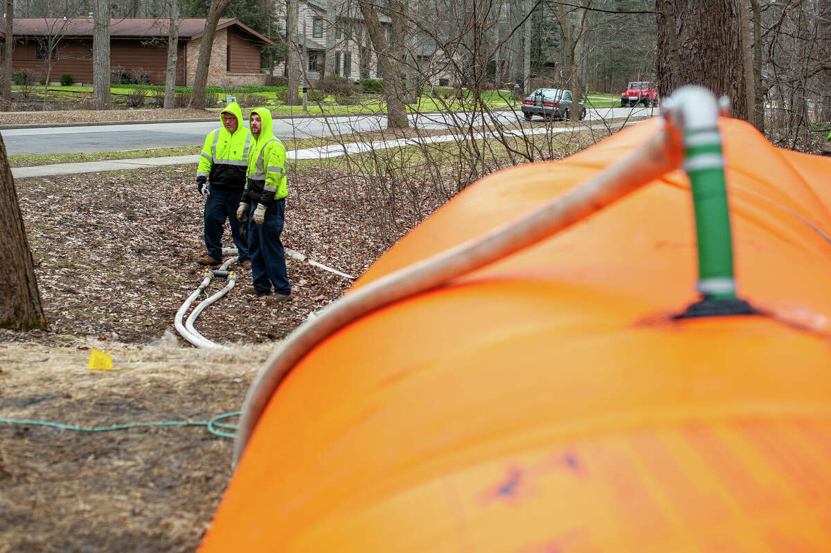 City of Midland purchases "Tiger Dam" for flood protection