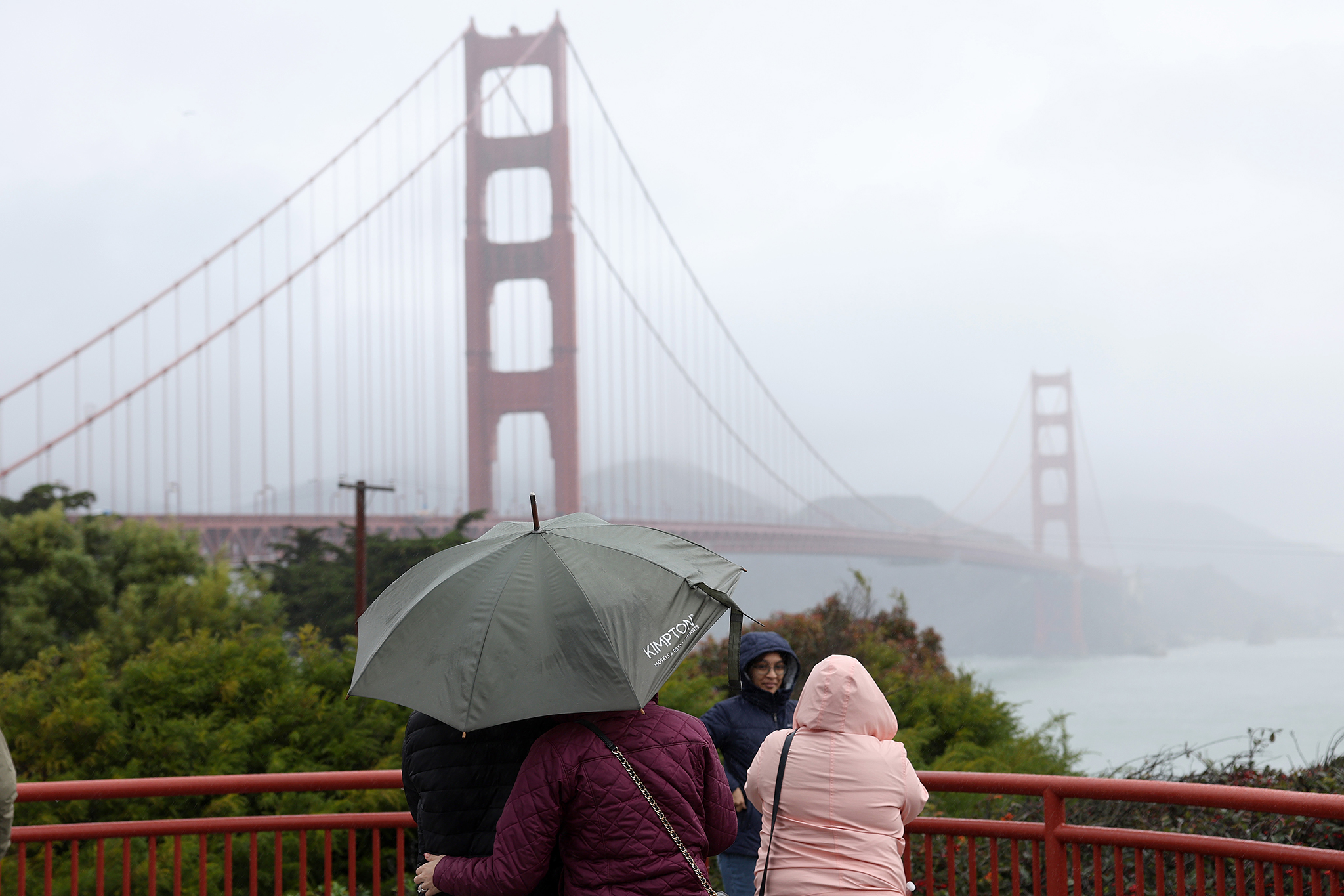 The Golden Gate Bridge just started screeching again