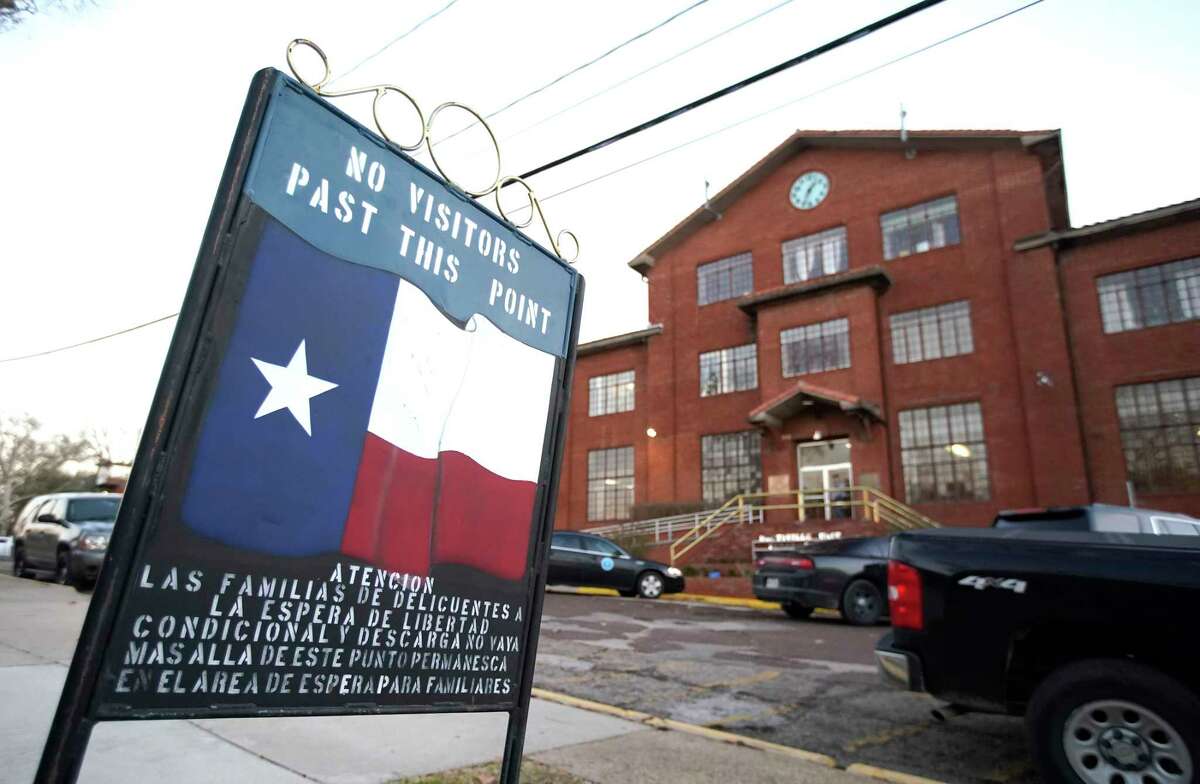 Robert Fratta executed following last-minute legal wrangling in Texas