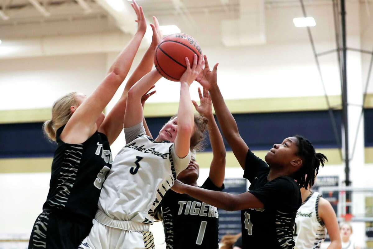 Defense, free throws lifts Lake Creek to clutch win over A&M Consolidated