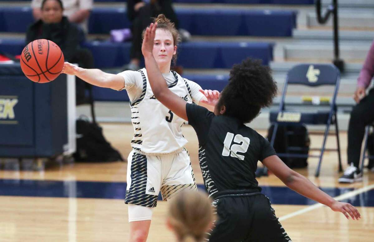 Defense, free throws lift Lake Creek to clutch win over A&M Consolidated