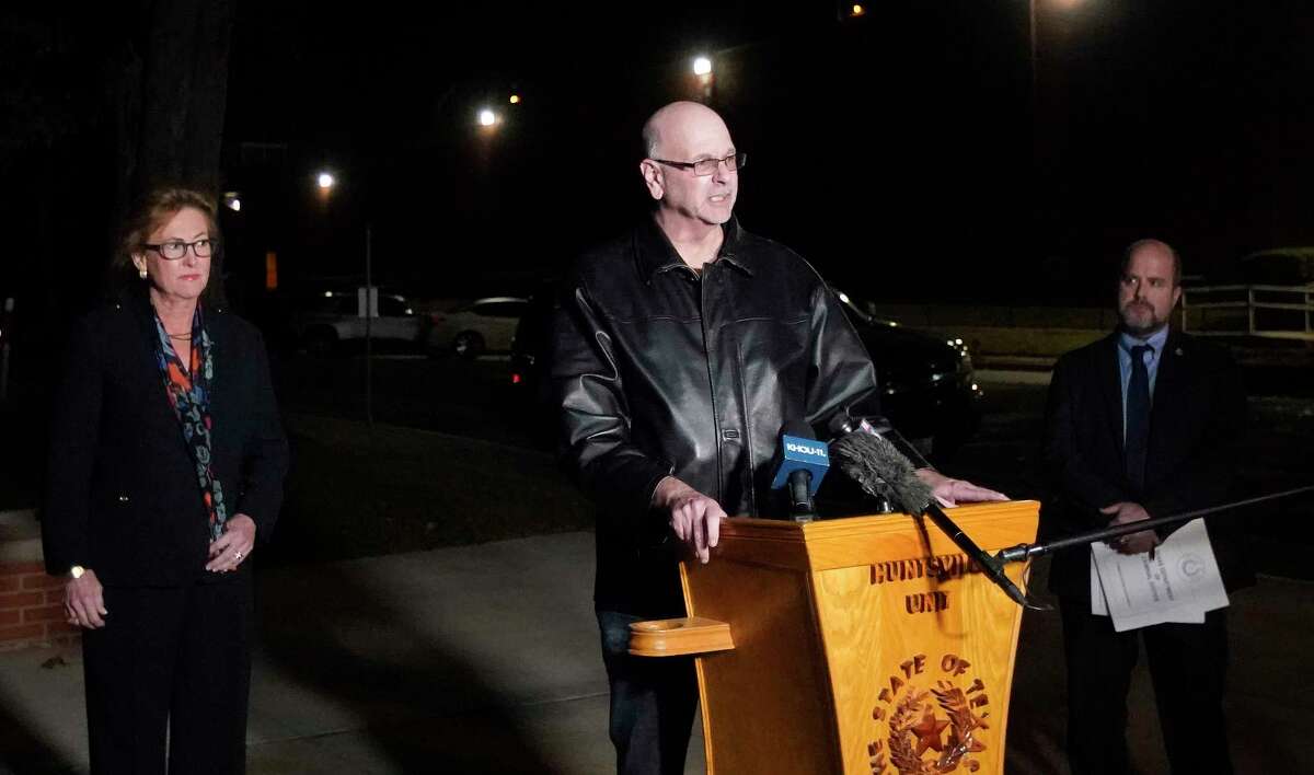 Robert Fratta executed following last-minute legal wrangling in Texas