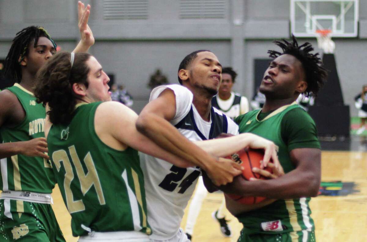 Notre Dame West Haven vs. Hillhouse CIAC boys basketball