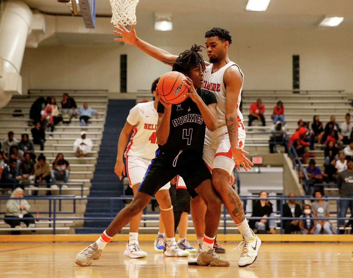 Houston boys basketball: Bellaire rolls past Westbury