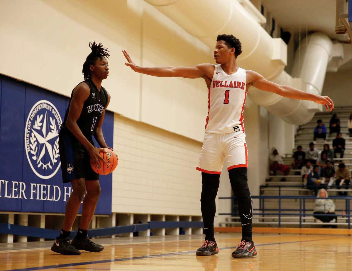 Houston boys basketball: Bellaire rolls past Westbury