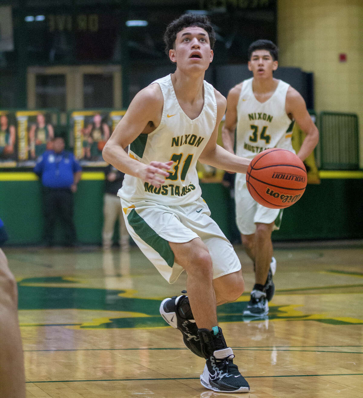 Rodriguez finds role in lone year with Mustangs