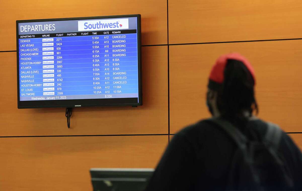 FAA outage nationwide causes chaos at San Antonio's airport