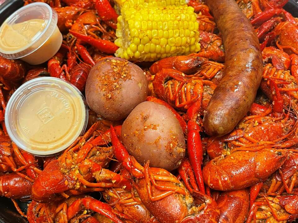 An insider's guide to Texas crawfish season