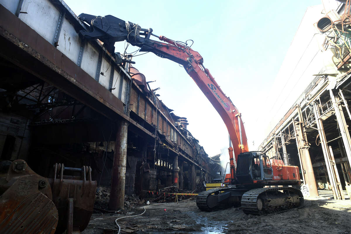 Ansonia begins demolition of former city landmark